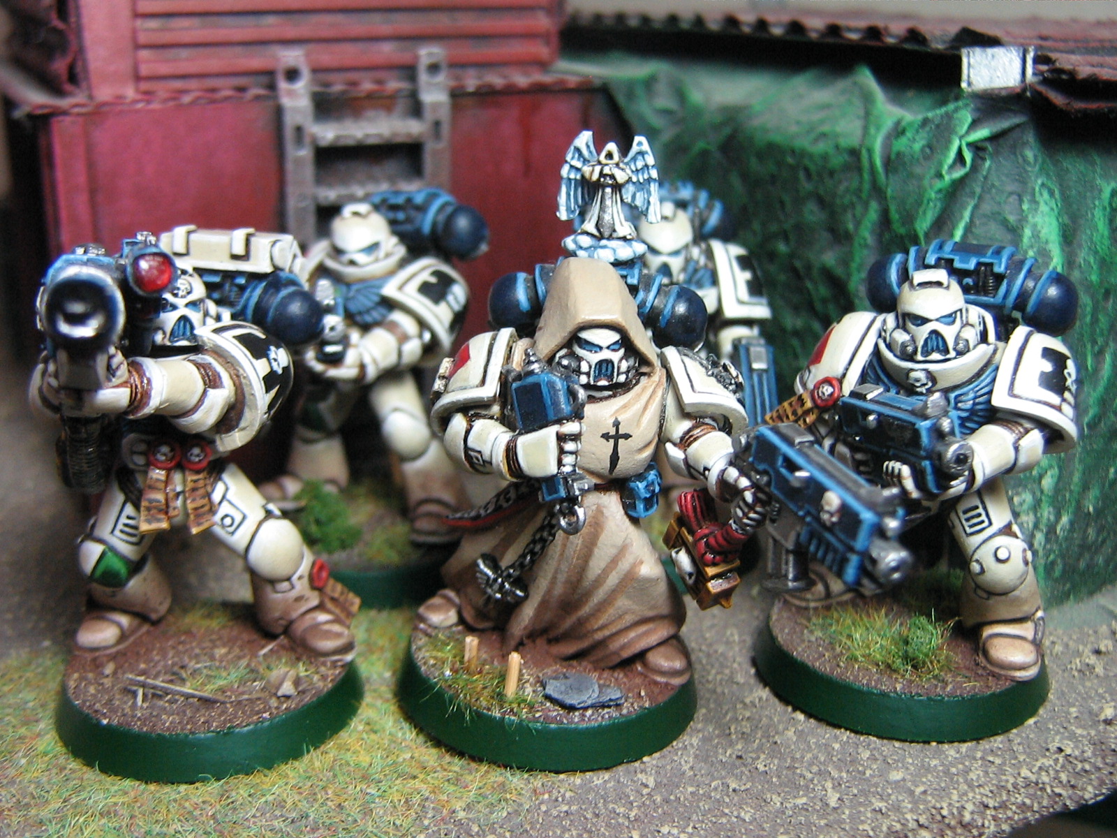 Angels of Absolution - + DARK ANGELS + - The Bolter and Chainsword